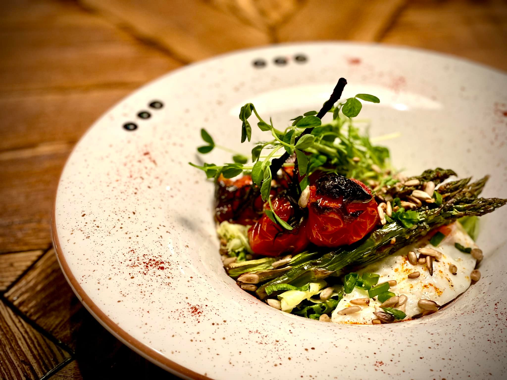 Najlepsze restauracje w Kołobrzegu – gdzie warto zjeść? | Triverna